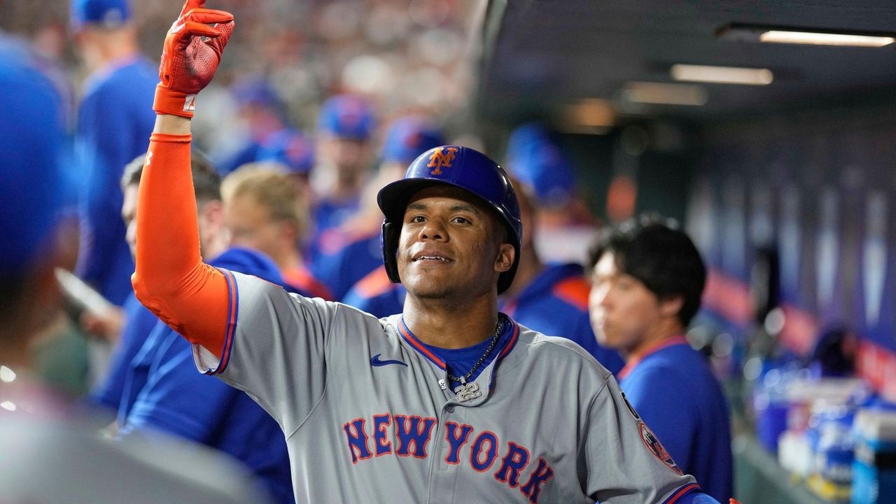 Particle News: Juan Soto Hits First Mets Homer After Scrutiny Over Record Contract