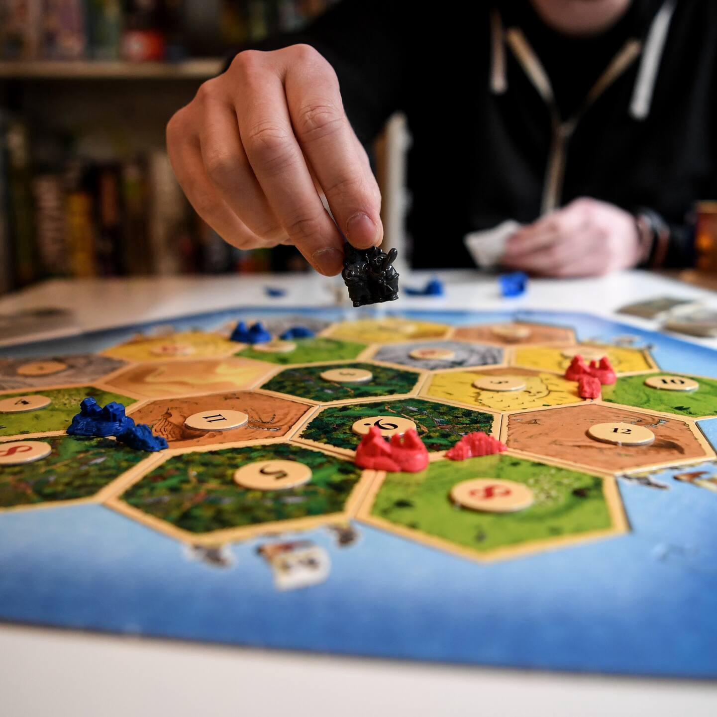 Particle News: 2025 'Catan' World Championship Gathers Top Players in ...