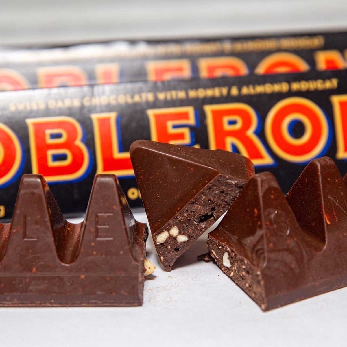 Particle News: Mondelēz Ends UK Sale of 360g Dark Chocolate Toblerone ...