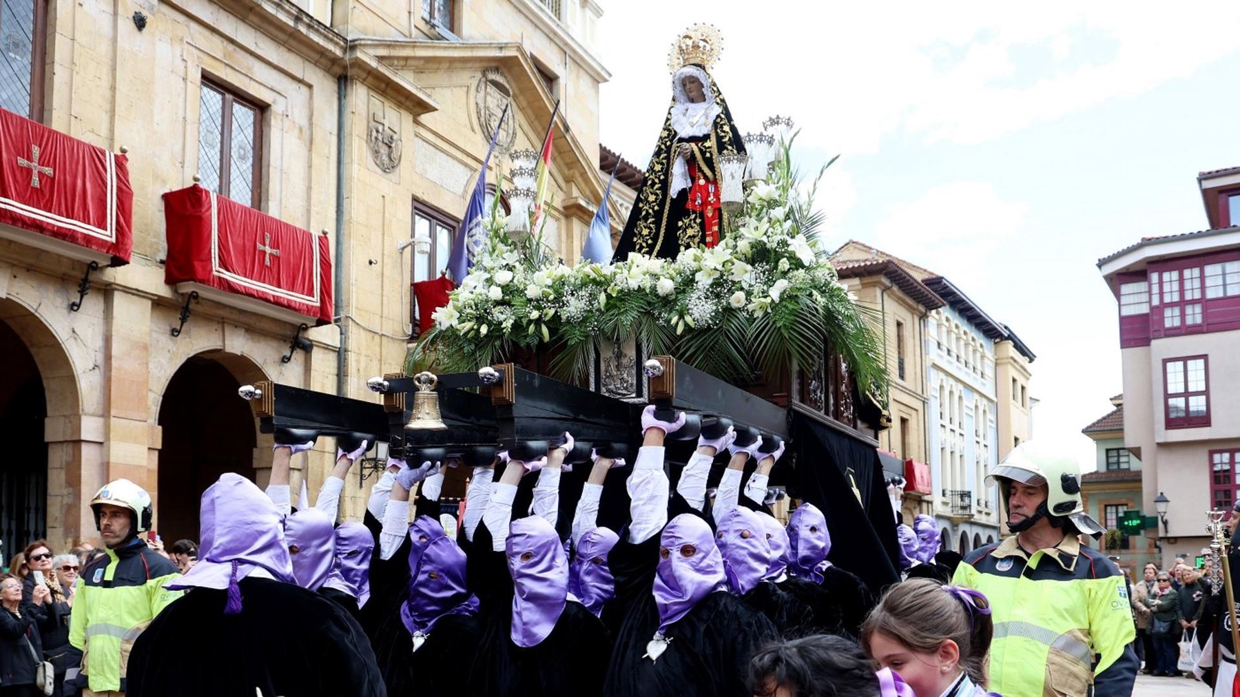 Particle News: Spain’s Semana Santa Concludes with Resurrección ...