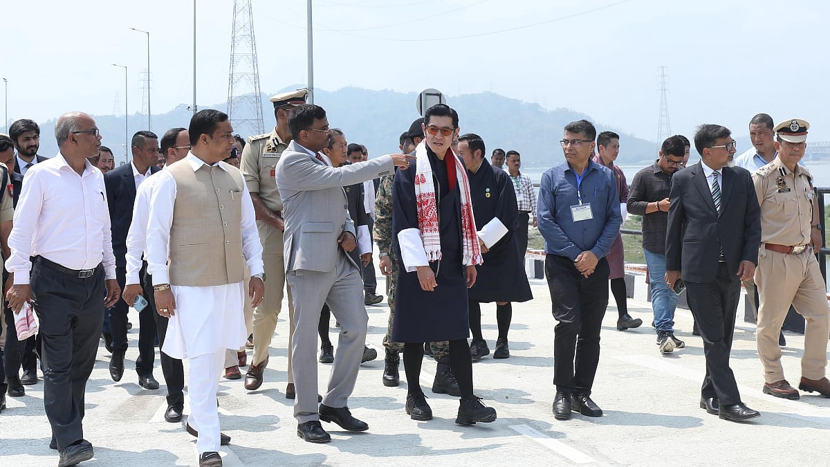 Particle News: Bhutan King Highlights Regional Trade Potential During ...