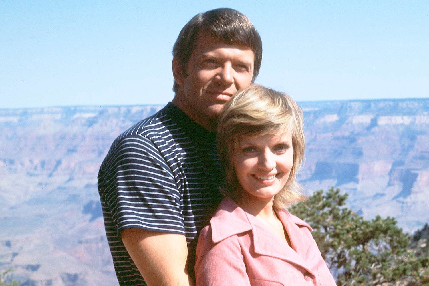 Particle: Brady Bunch Podcast Reveals Long-Buried Pilot Episode Secrets