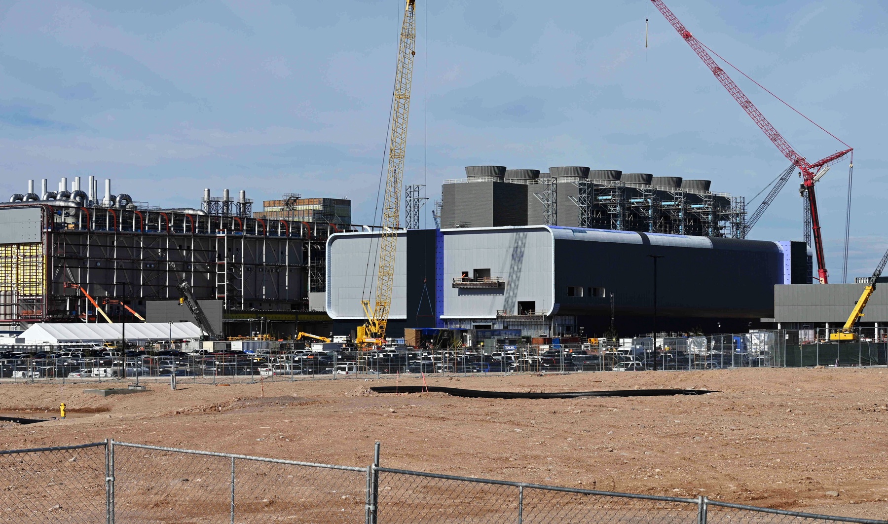 Particle News: TSMC Breaks Ground on Third Arizona Semiconductor Plant in $100 Billion Expansion