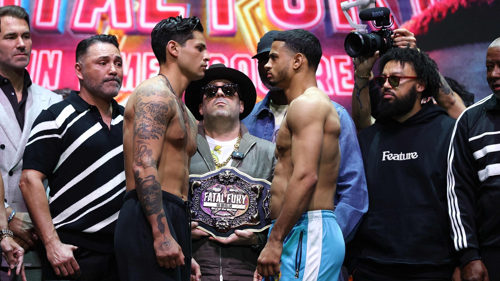 Particle News: Rolando Romero Upsets Ryan Garcia in Times Square Boxing Debut