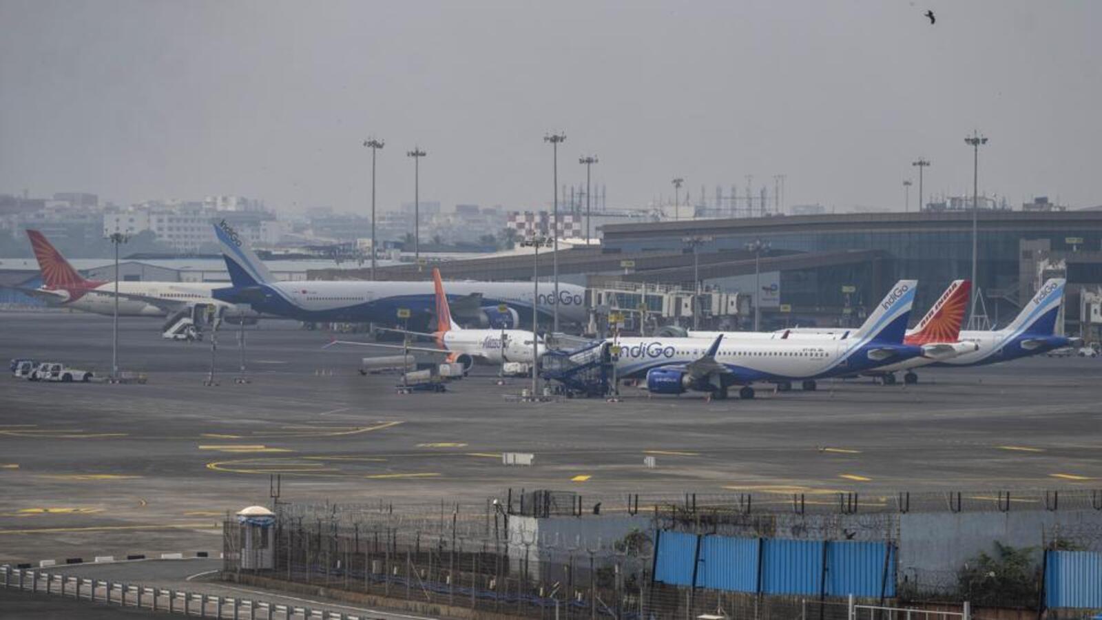 Particle News: AERA Approves Revised Tariffs for Mumbai Airport, Introducing Differential User Fees