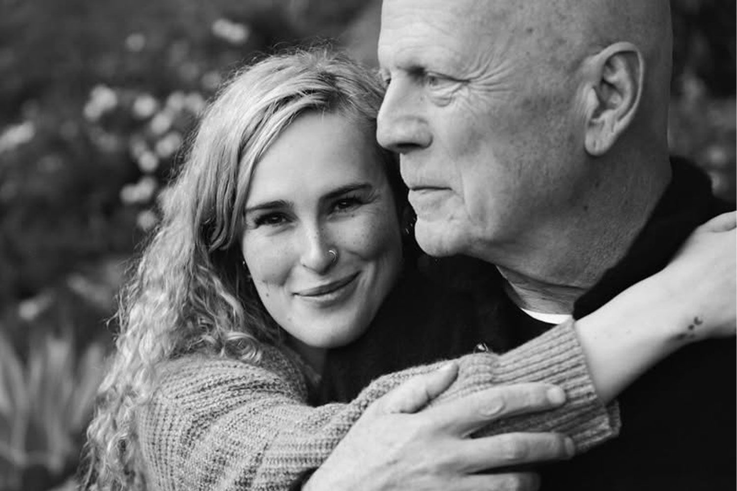 Particle News: Bruce Willis' Wife and Daughter Share Candid Father's ...