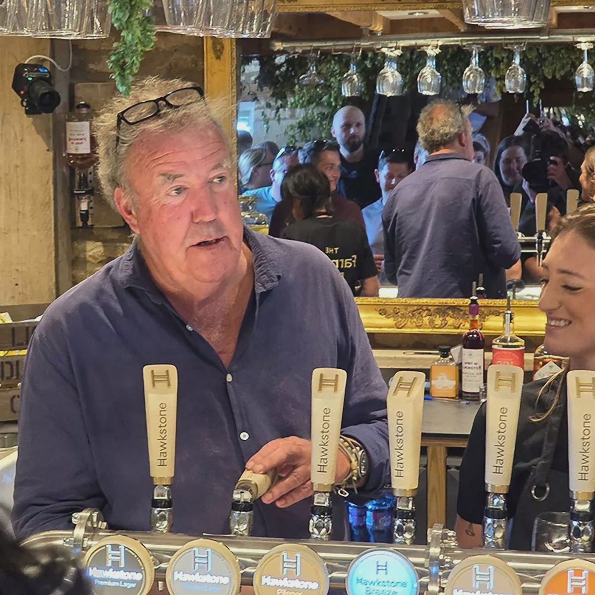 Particle News: Jeremy Clarkson’s Farmer’s Dog Pub Faces Customer ...