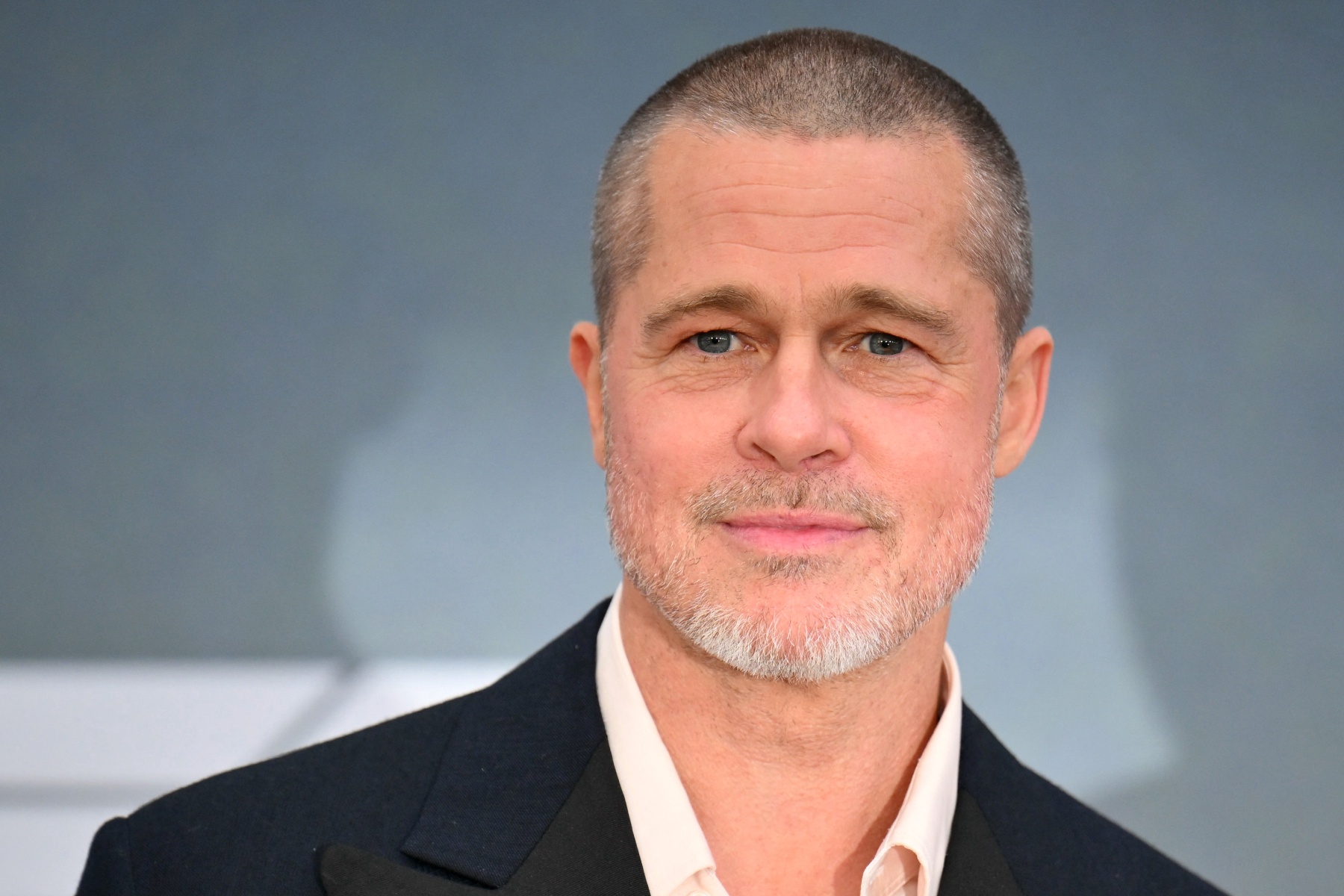 Particle: Brad Pitt Chronicles First AA Meeting After Divorce from ...