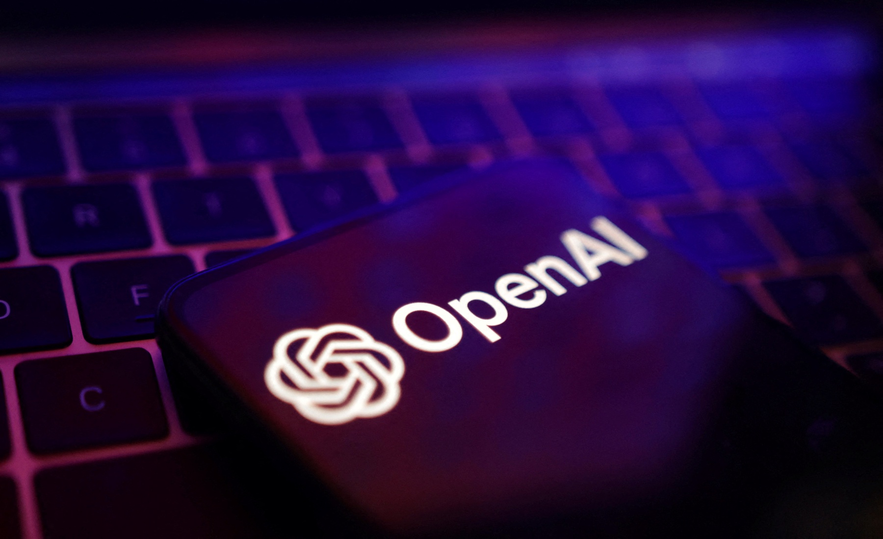 Particle News: OpenAI Reportedly Set to Launch AI-Powered Browser Within Weeks