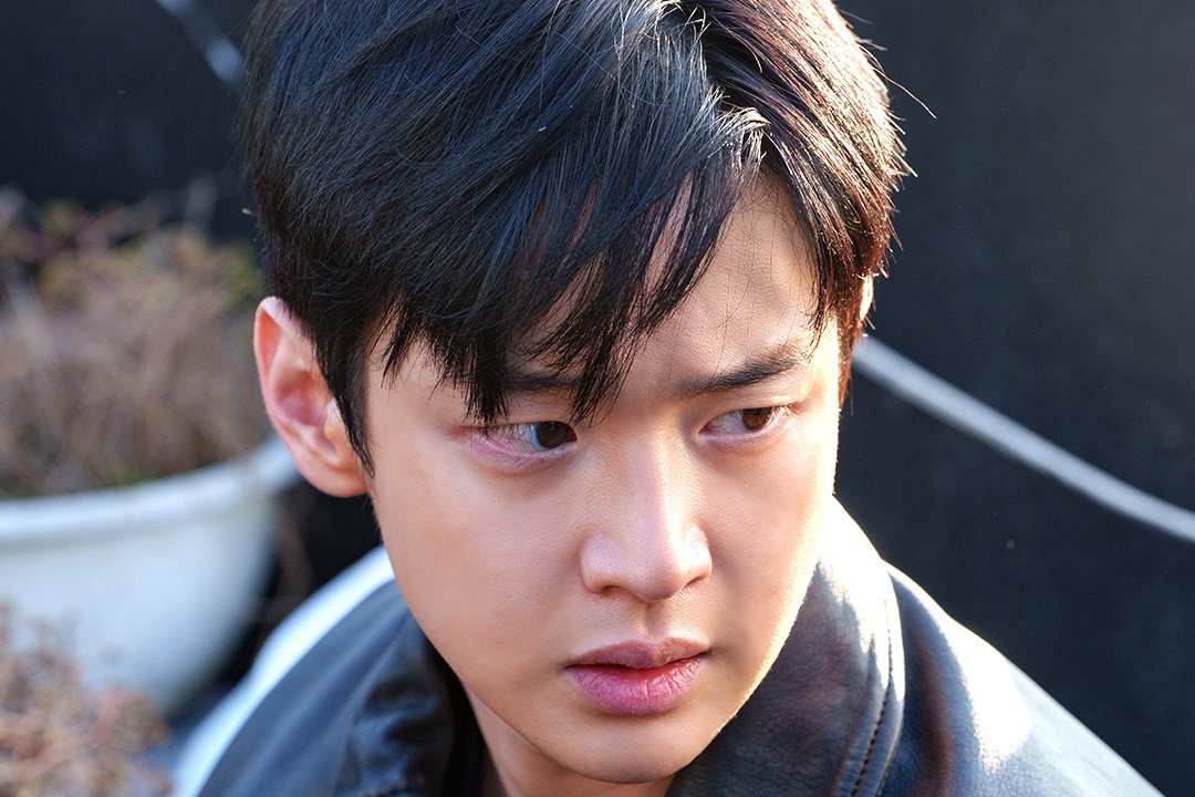 Particle News: Queen Mantis Premieres Friday on SBS, Starring Go Hyun ...