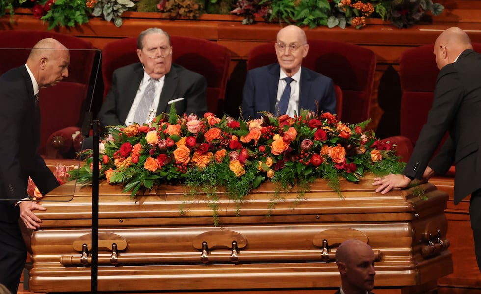 Particle News: Latter-day Saint Leaders and Family Honor President ...