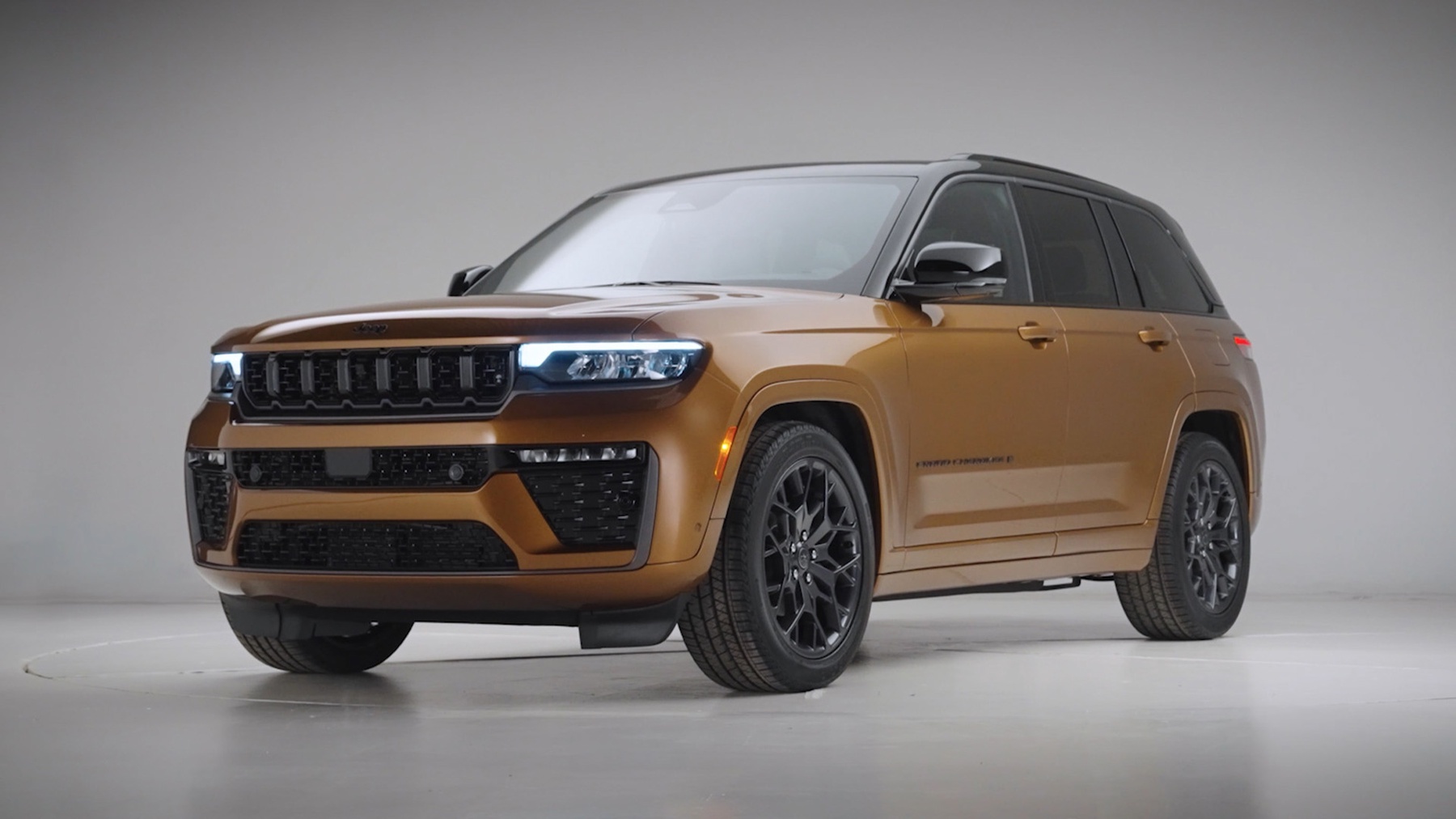 Particle: Jeep’s 2026 Grand Cherokee Adds Hurricane 4 Turbo With ...