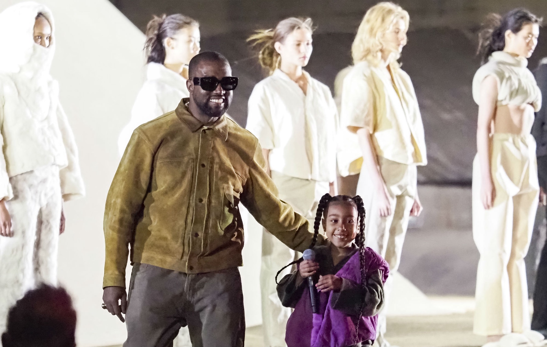 Particle News: Kanye West and North West Perform 'Talking' in Paris ...