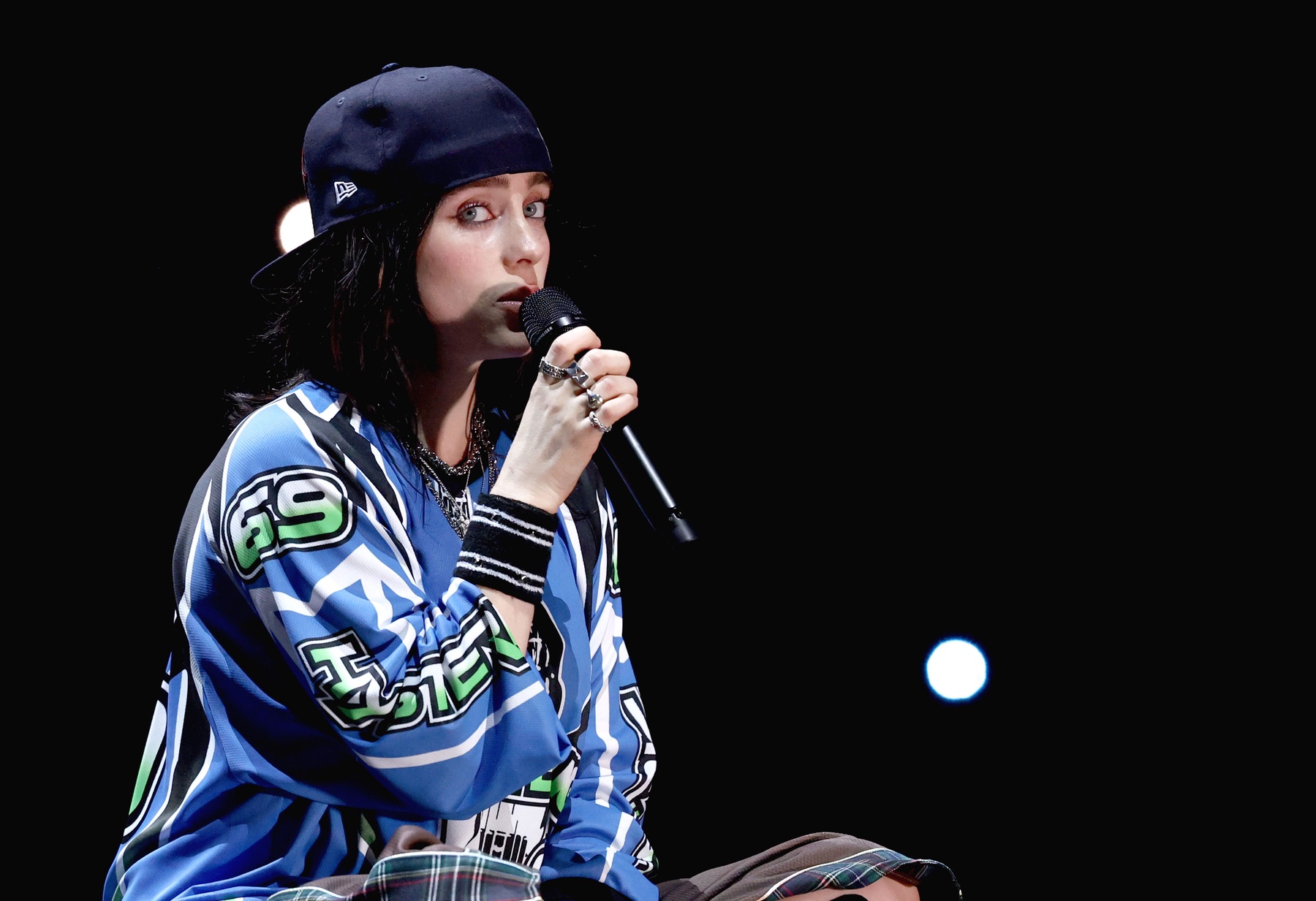 Particle News: Billie Eilish and James Cameron Set 3D Concert ...
