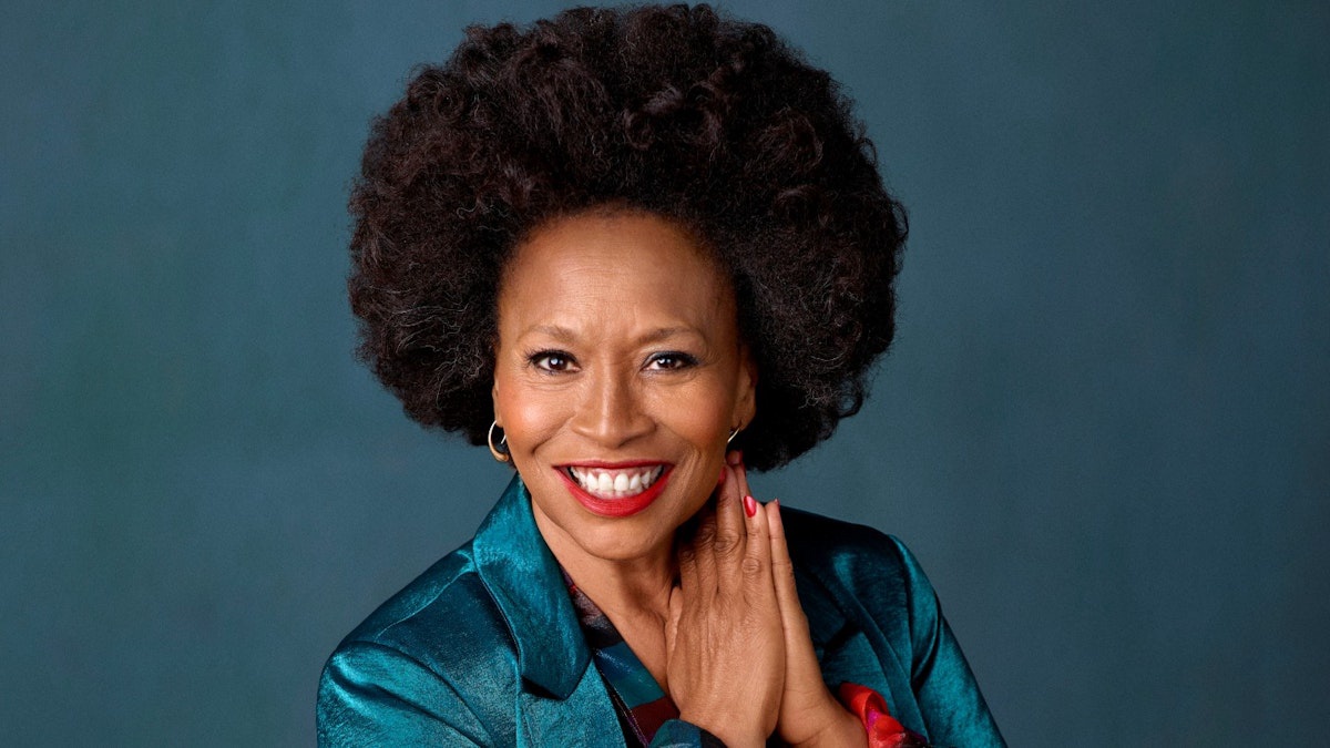 Particle News: Jennifer Lewis's Fiery Rant Compares Trump to Hitler ...