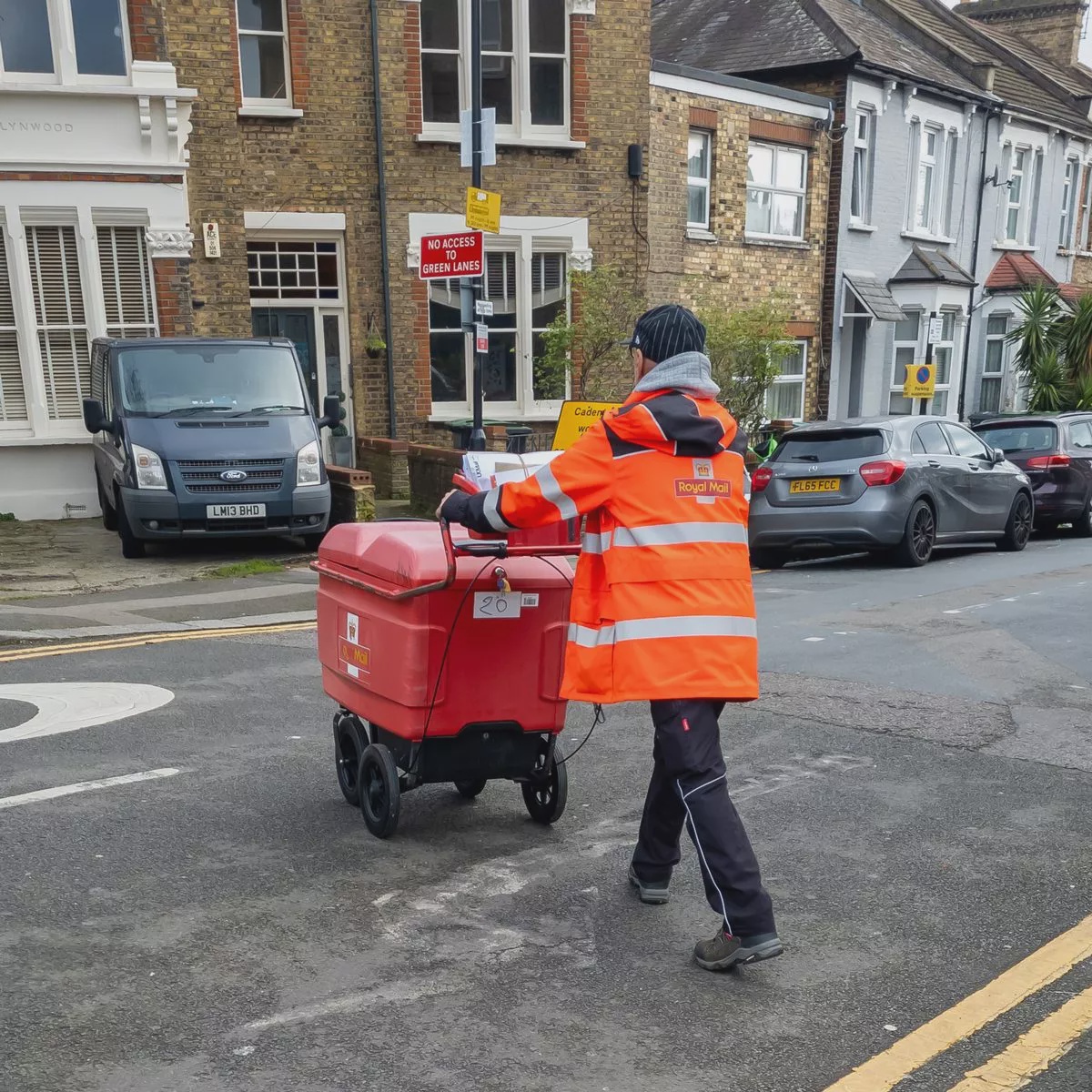 Particle: Royal Mail Urges 'Ten-Minute Rule' for Dog Owners During ...