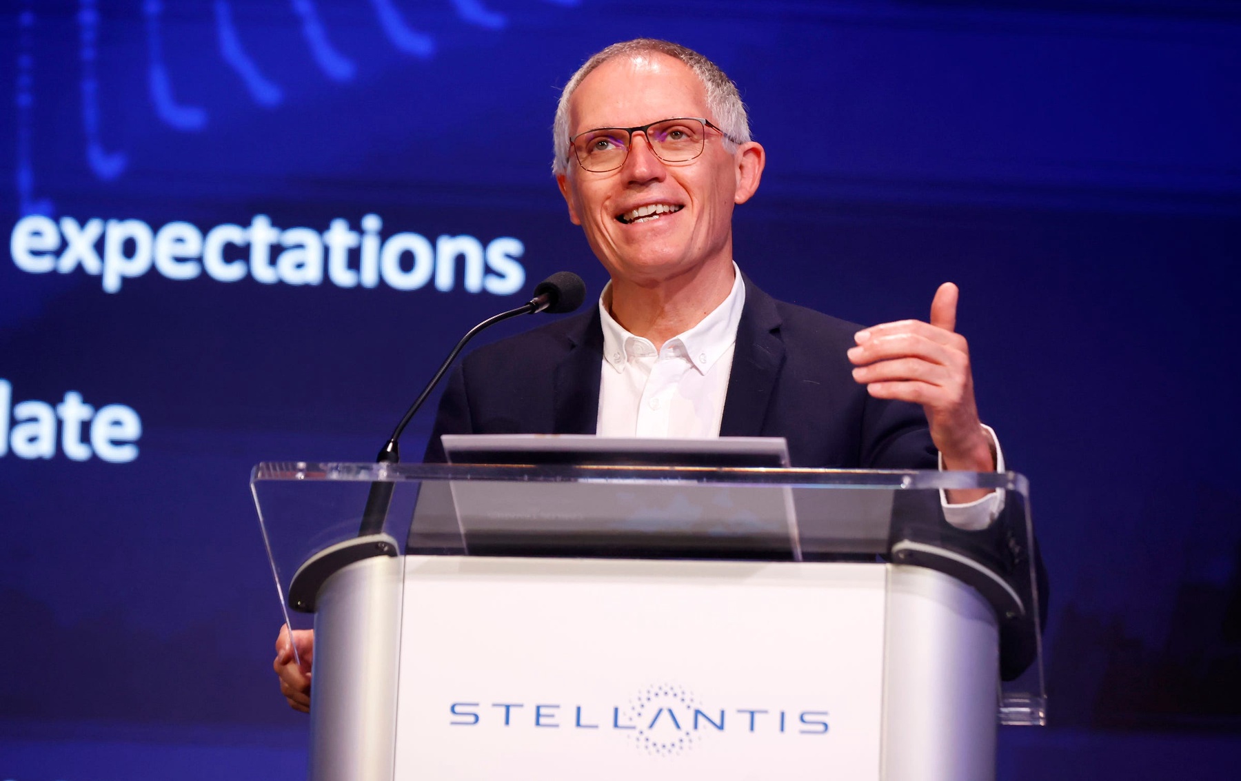 Particle News: Stellantis CEO Takes Charge of North American Operations ...