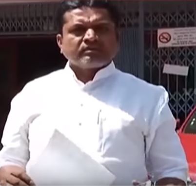 TRS Ex MLA Putta Madhu Complaints To IT Officials Against Congress MLA ...