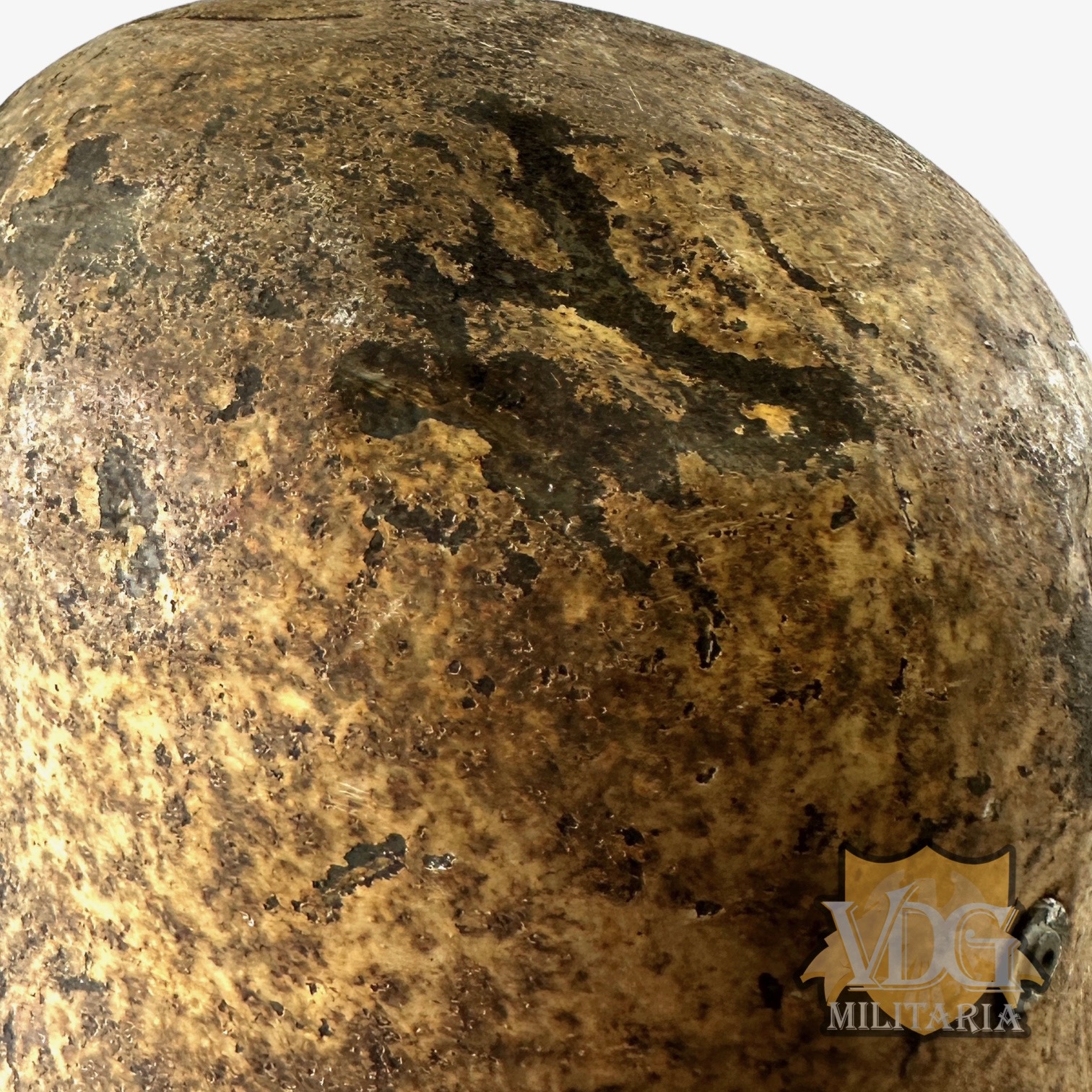 Irish M1927 White Painted Vickers Helmet, complete with Liner ...