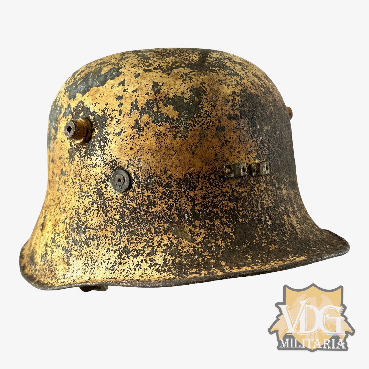 Irish M1927 White Painted Vickers Helmet, Complete with Liner & Chip ...