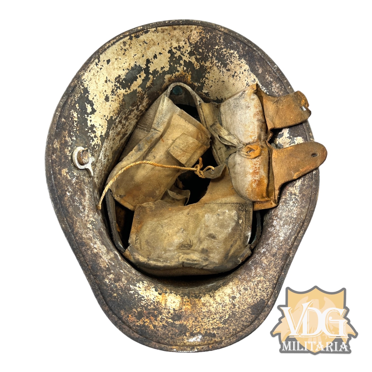 Irish M1927 White Painted Vickers Helmet, Complete with Liner | VDG ...
