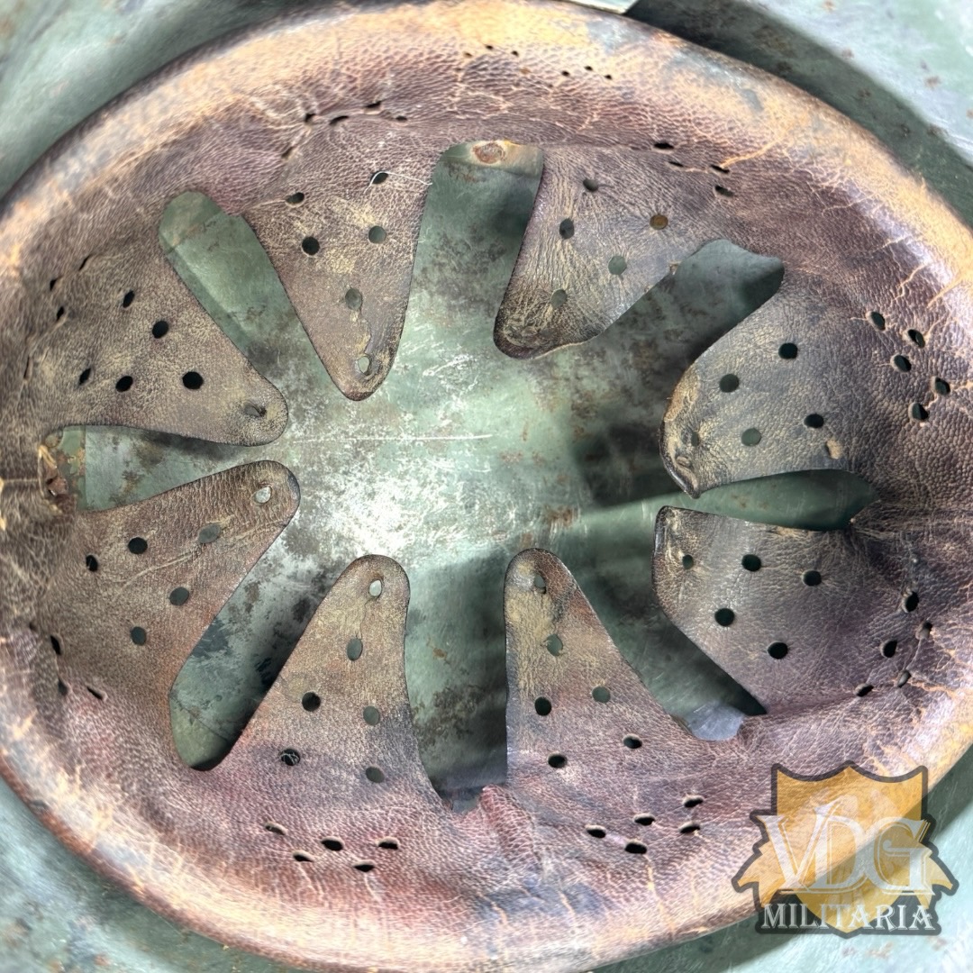 WW2 Italian M333 Helmet complete with liner and chinstrap Shell Marked ...
