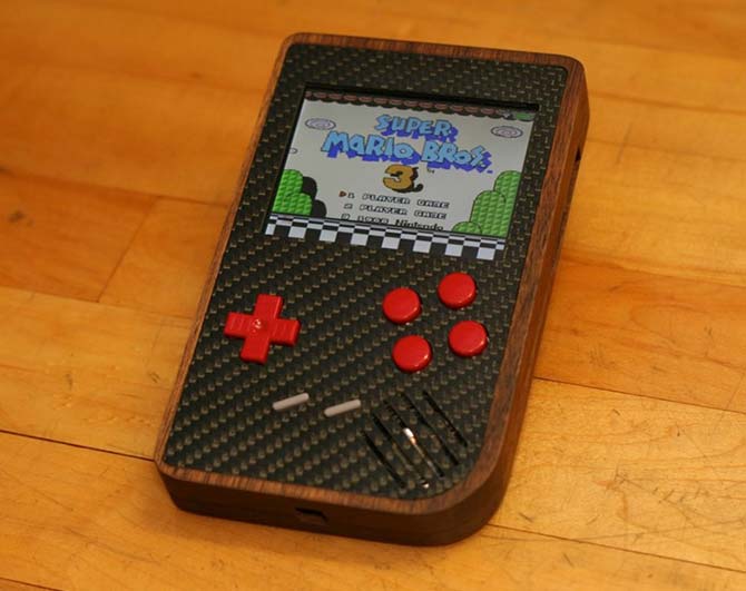 Michael Castor – Raspberry Pi Handheld Gaming System | Vectric