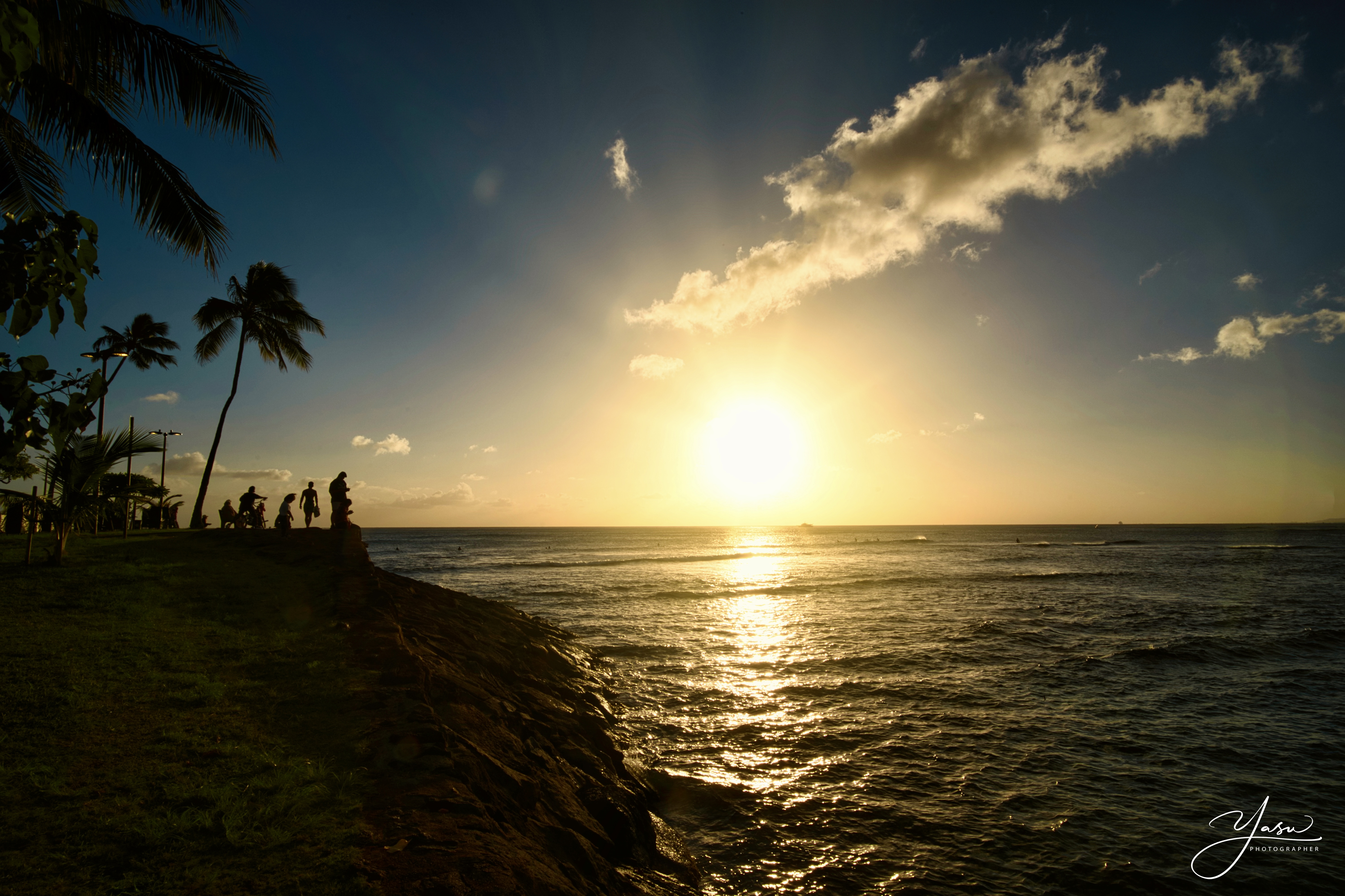 Aloha! The sun beam is … Hawaii (Oahu) | Curated travel media in the ...