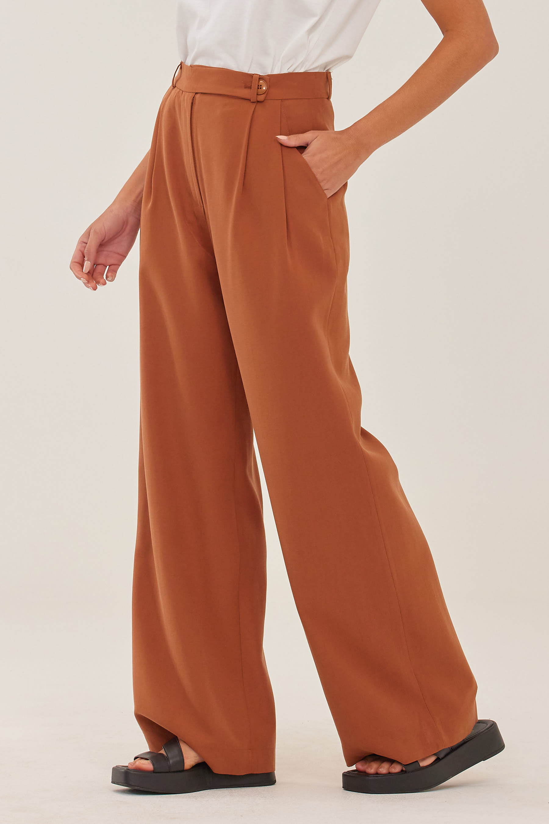 Veria | Calça Zoey Marrom Chocolate