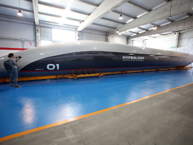 Hyperloop là gì và đây có phải là tương lai của giao thông xanh?
