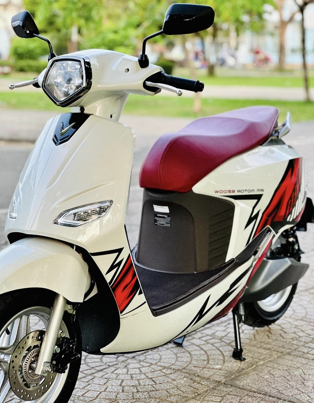 Đi xe máy điện độ có bị bắt không? Mức phạt lỗi độ xe máy điện