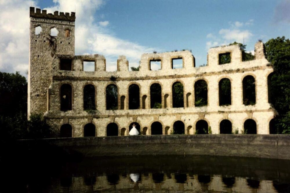 Visual AIDS | Hunter Reynolds