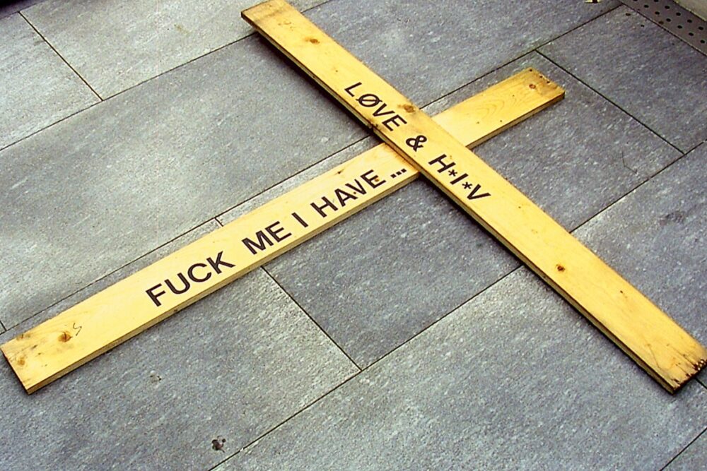 Visual AIDS | Paul Chisholm