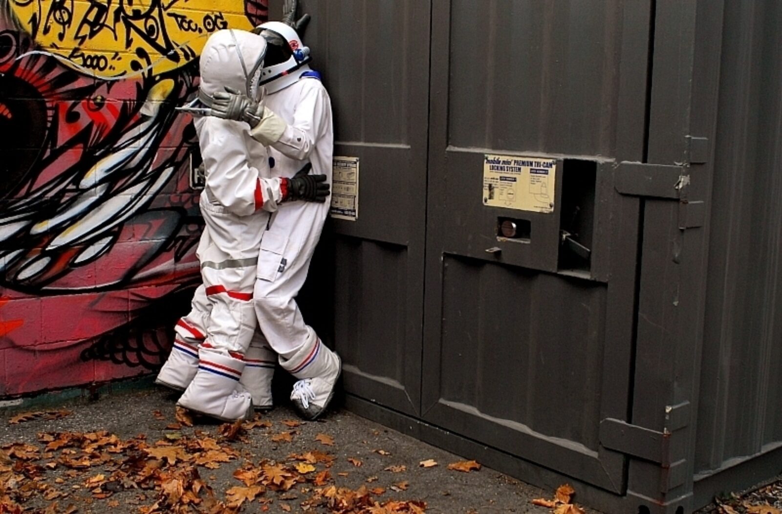 Performative Objects | Visual AIDS