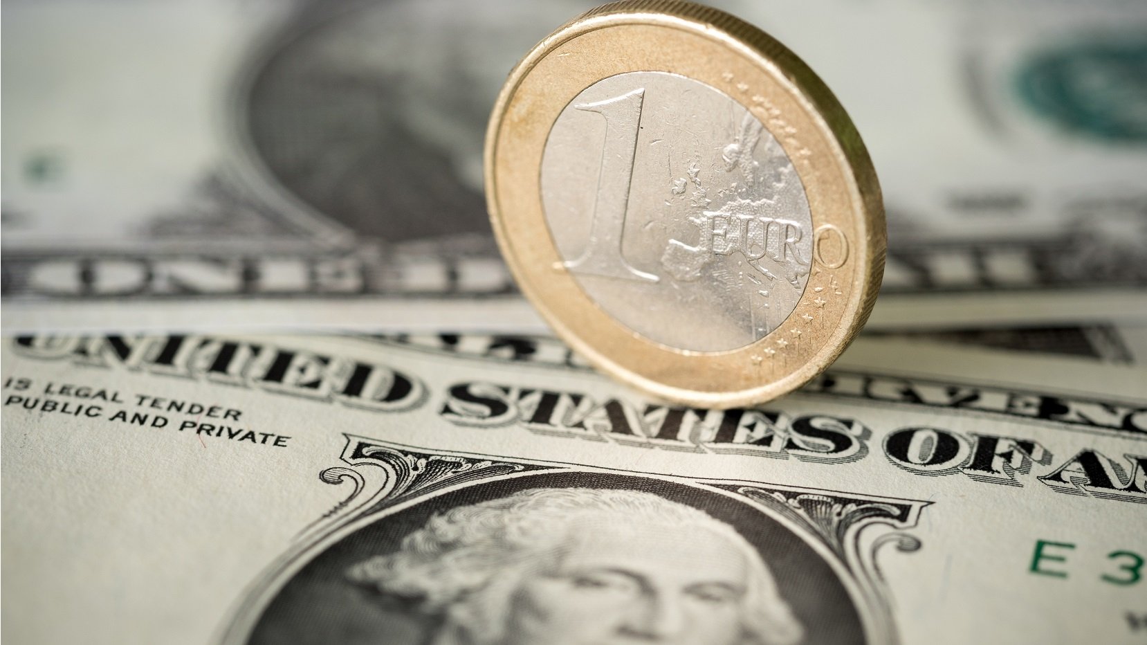 Euro edges higher, US dollar under pressure | MarketPulse by OANDA Group