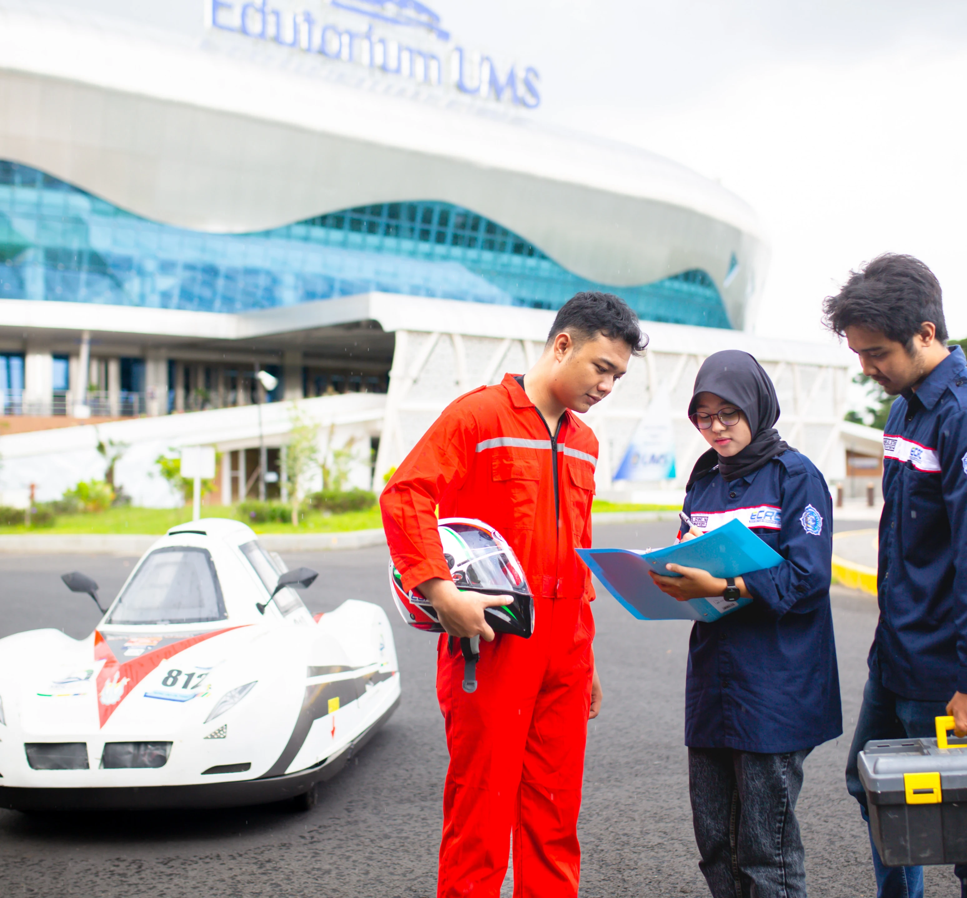 Electric Car Research Center | Universitas Muhammadiyah Surakarta
