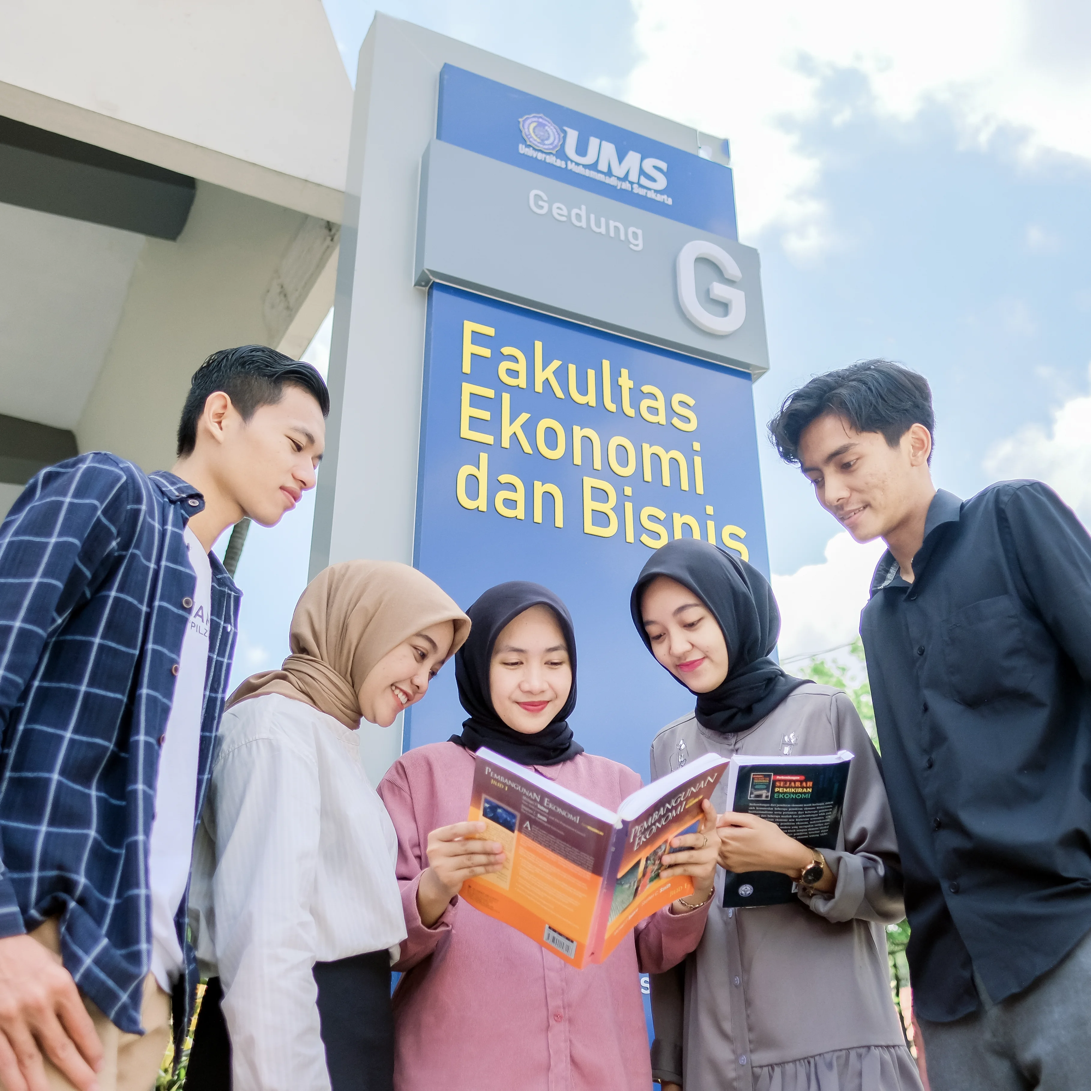 Prodi Ekonomi Pembangunan FEB UMS Raih Akreditasi Unggul dari LAMEMBA | Universitas Muhammadiyah ...