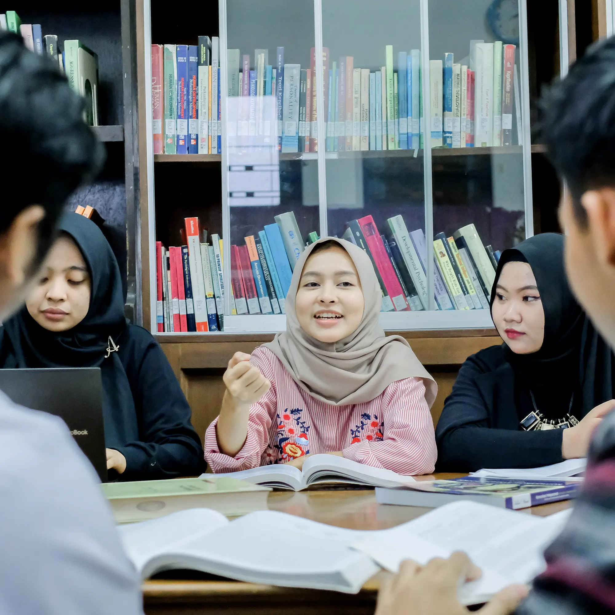 Virtual Tour Perpustakaan Universitas Muhammadiyah Surakarta ... Virtual Tour Perpustakaan Universitas Muhammadiyah Surakarta ...