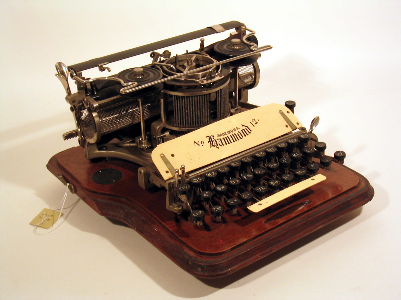 10 Gorgeous Typewriters Every Writer Dreams About – Web Design Ledger