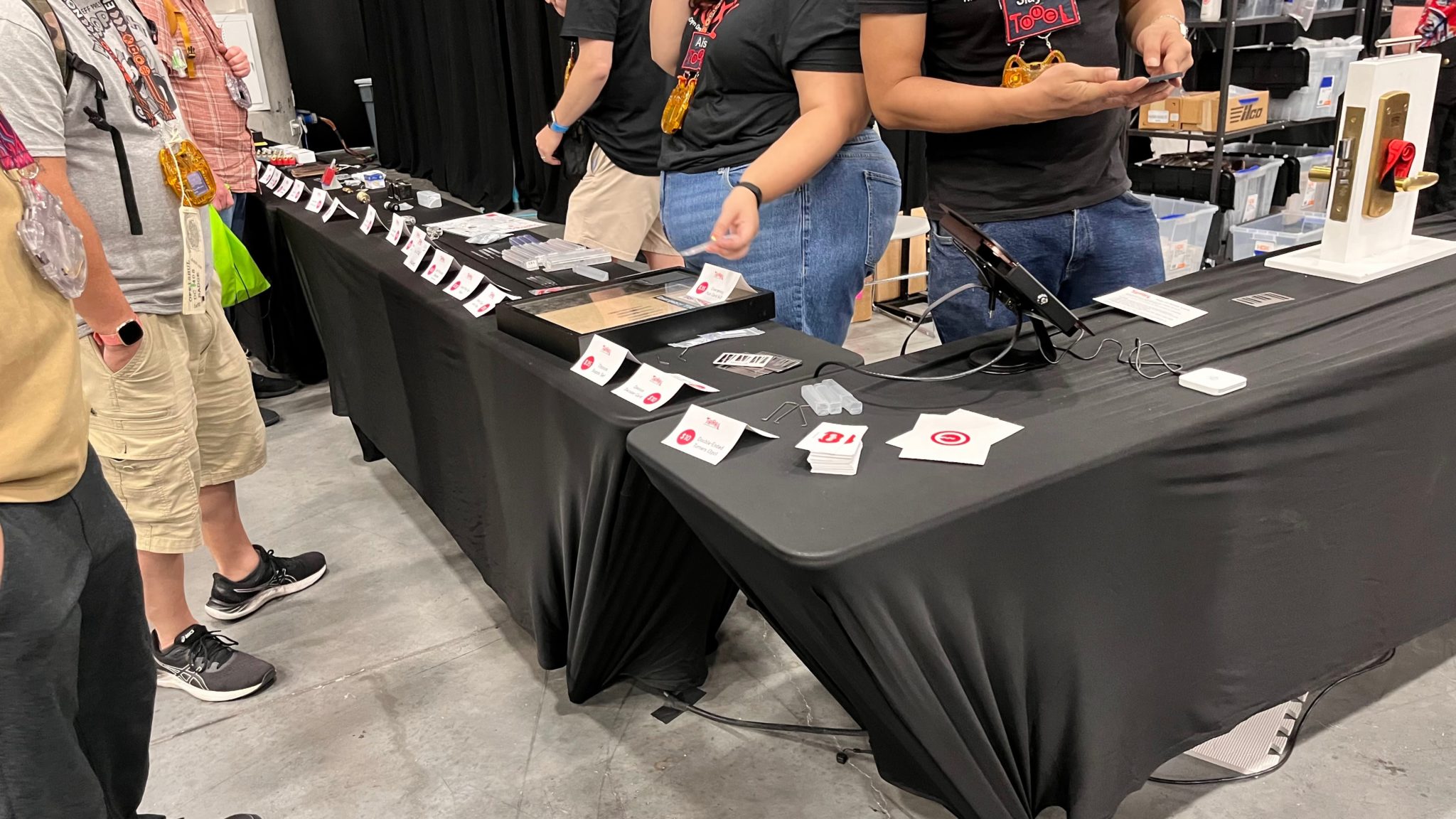 DEF CON 32 参加レポート｜テクニカルブログ｜NTTインテグレーション株式会社