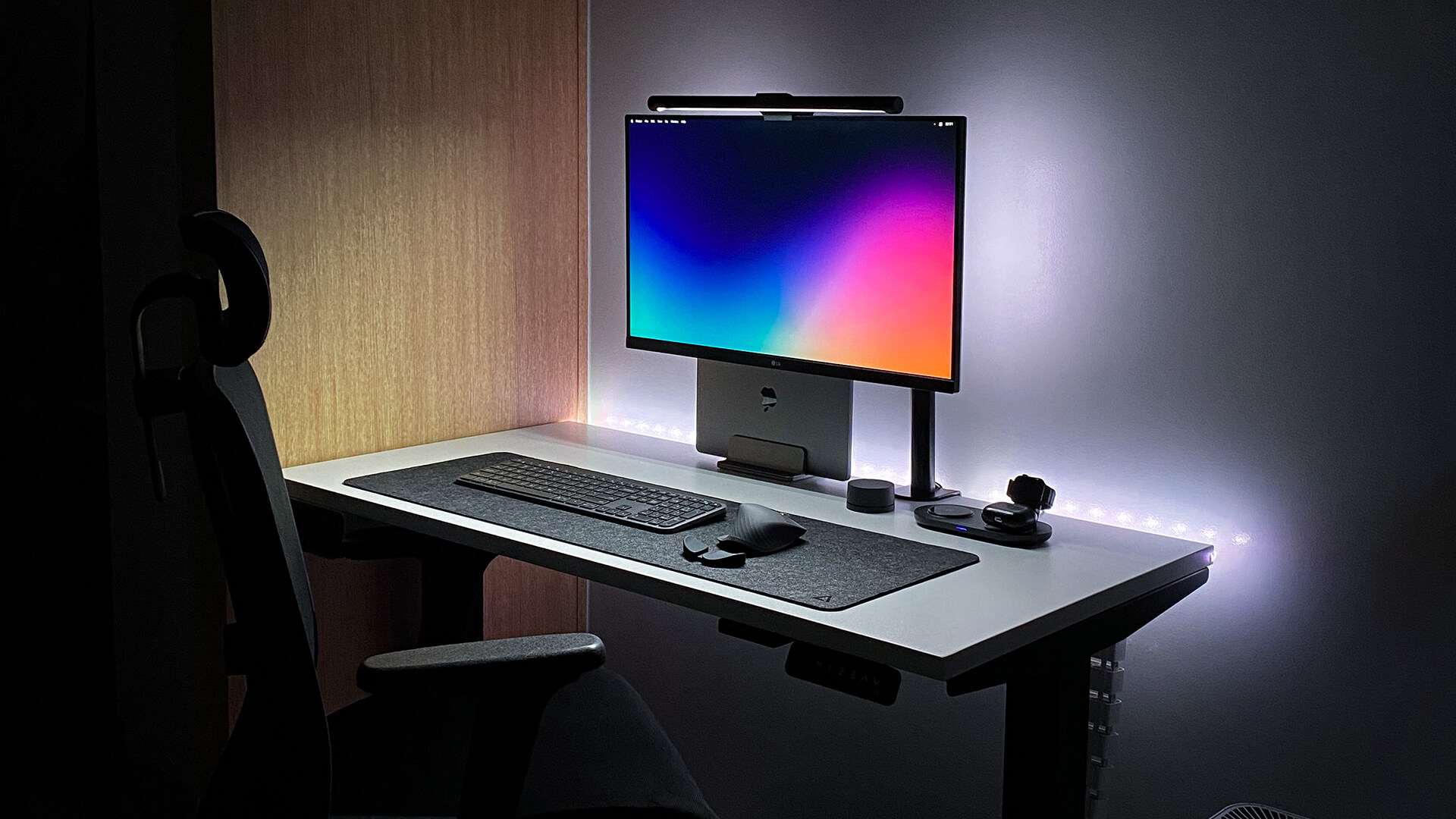 17 Products in John Anthony's Desk Setup | Item Names and Links