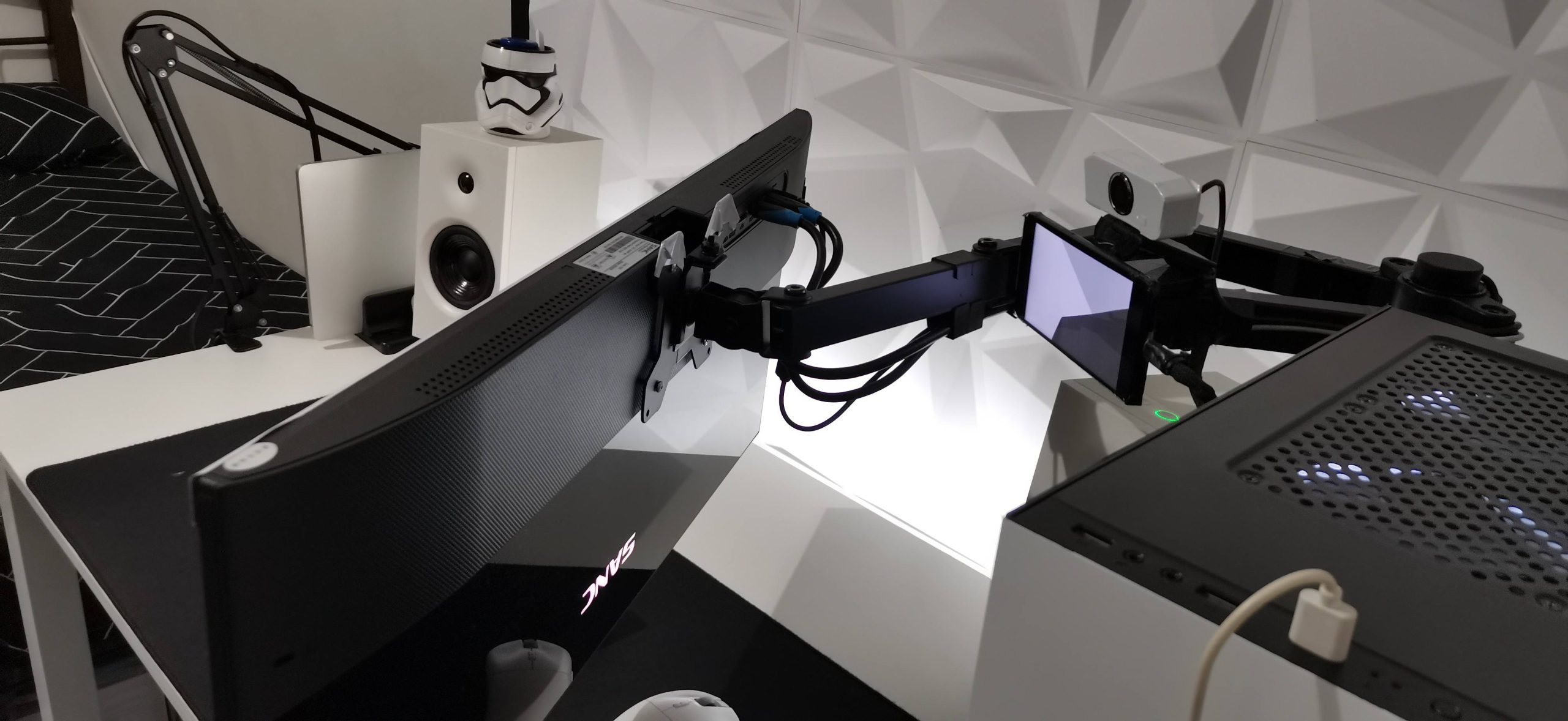 SetupFlex | List of Desk Setups to help you get inspiration.