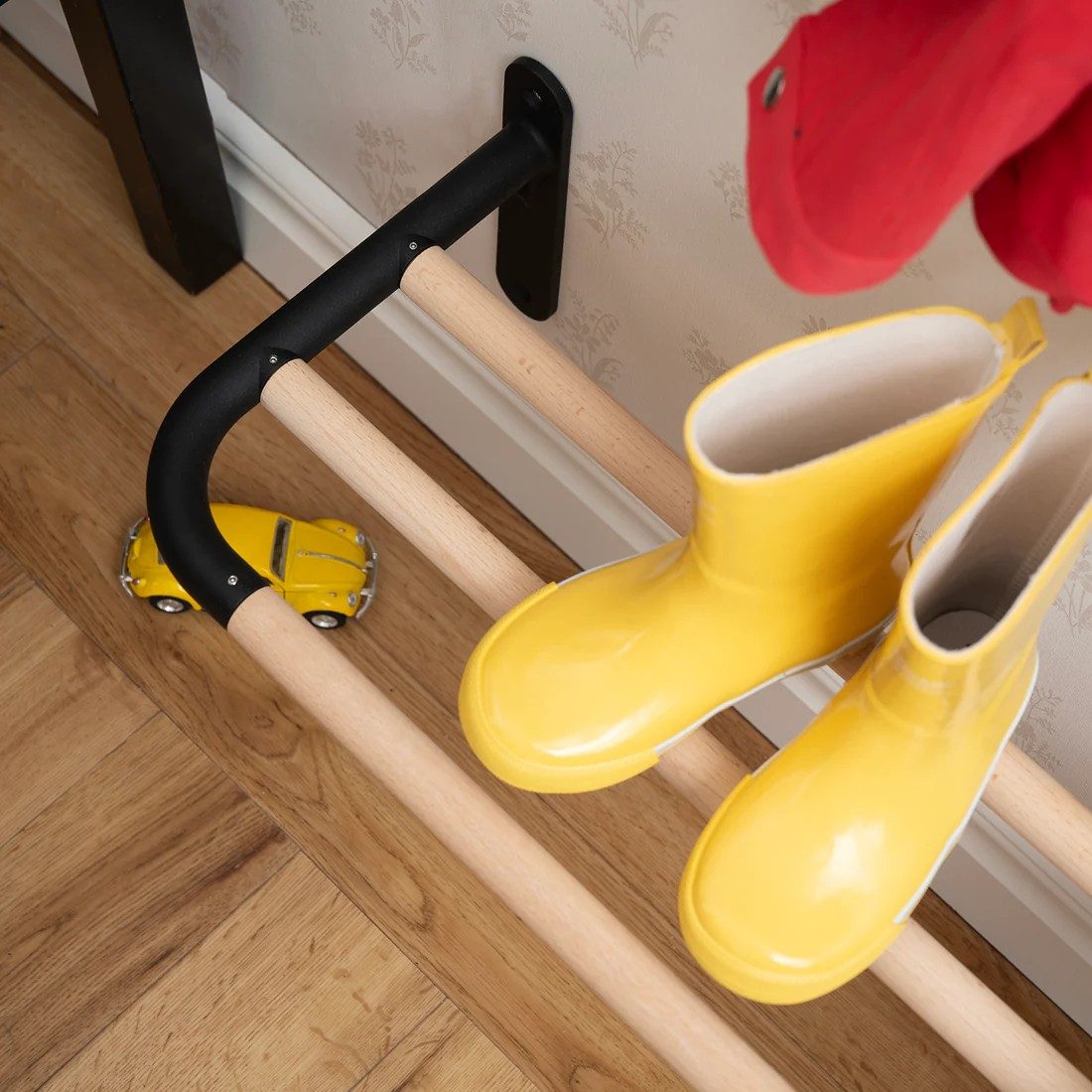 Smedbo Beslagsboden Shoe/Hat Rack with 4 Hooks - Matt Black/Beech - Get ...