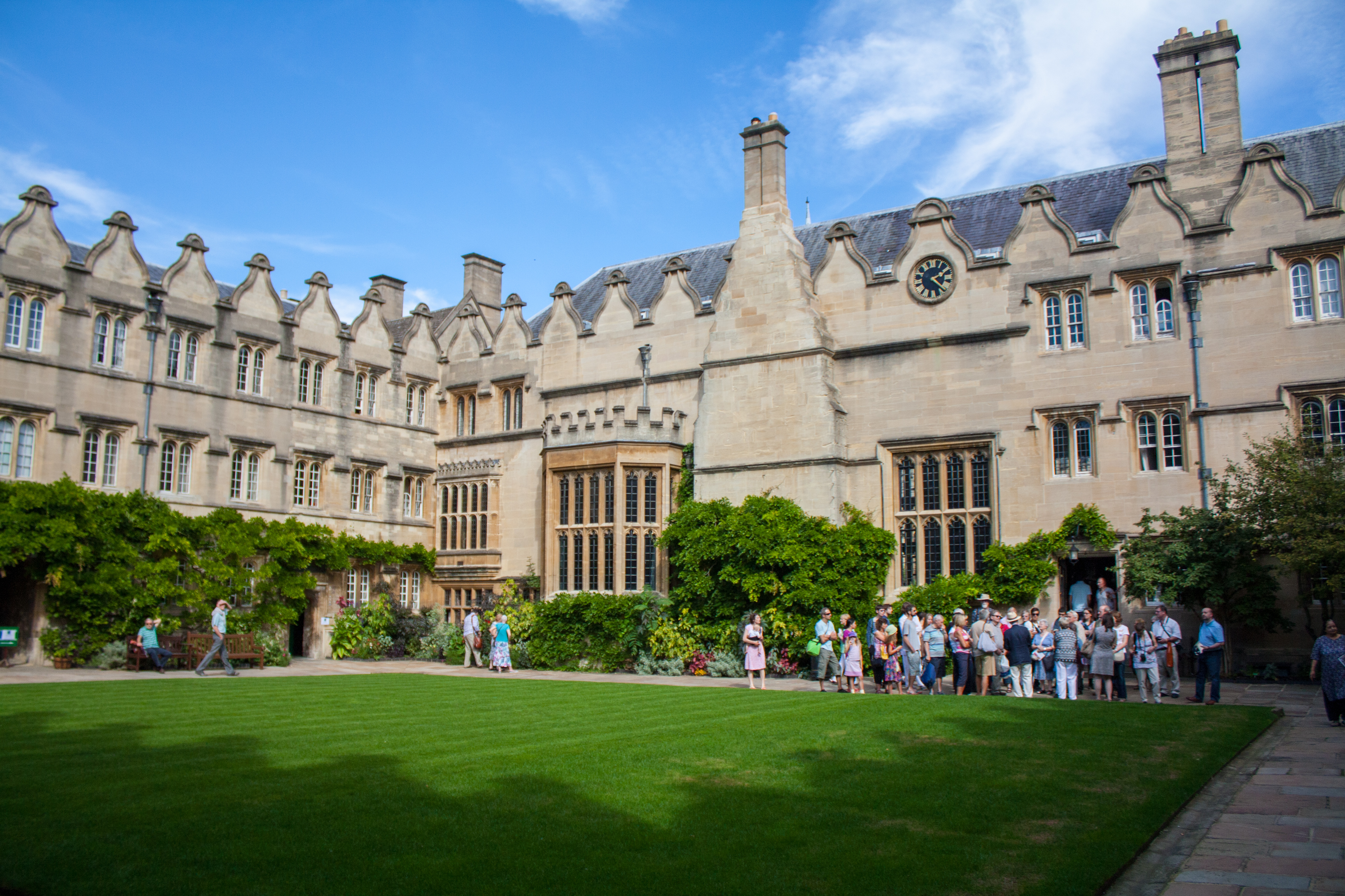 How to choose your Oxbridge college - Oxbridge Applications