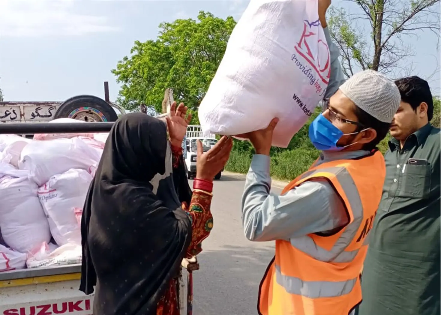 Helping Widows In Pakistan & Azad Kashmir - Kort