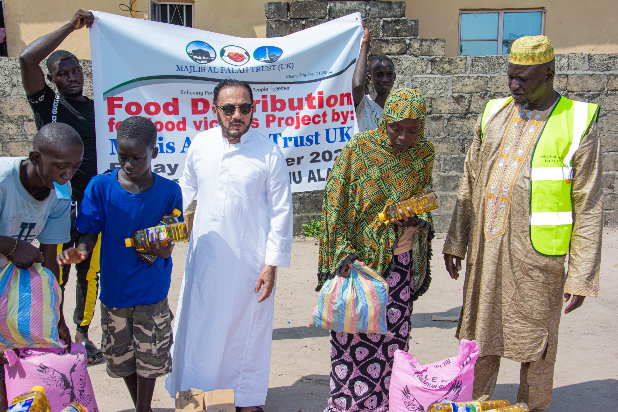Gambia Floods/Poverty Food Distribution - Masjlis Al Falah Trust UK