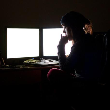 Are You a Closeted Cyberstalker? 6 Ways to Kick the Habit - EcoSalon