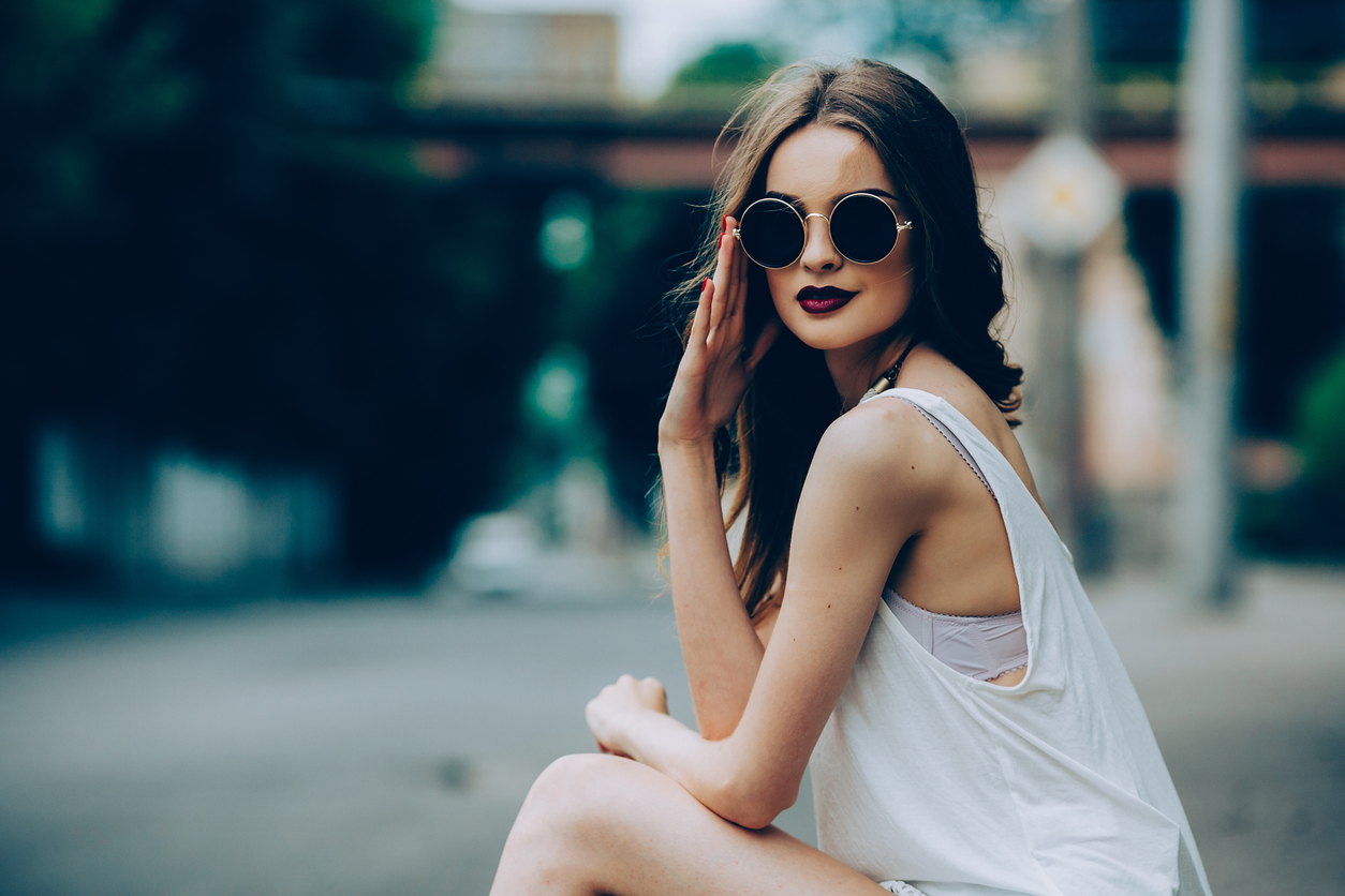 5 Modern Minimalist Fashion Looks: Friday Finds