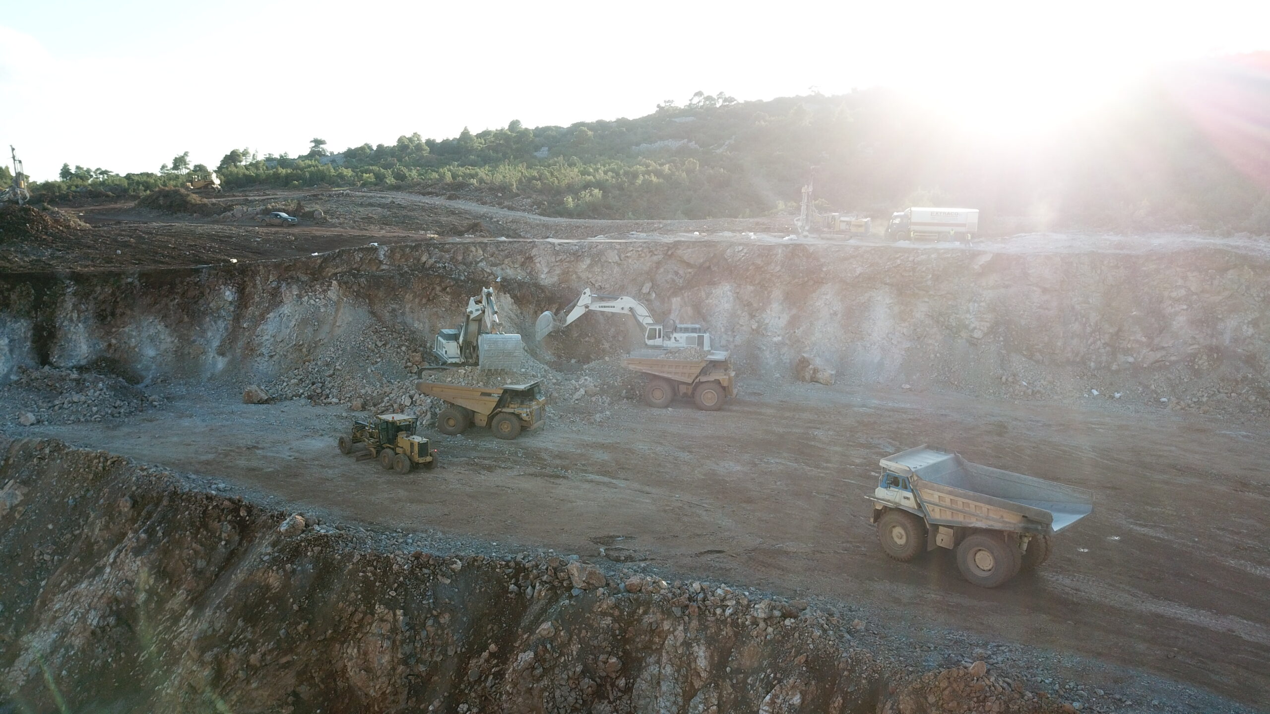 Quarries Photos | Heavy Machinery in Stone & Aggregate Quarries