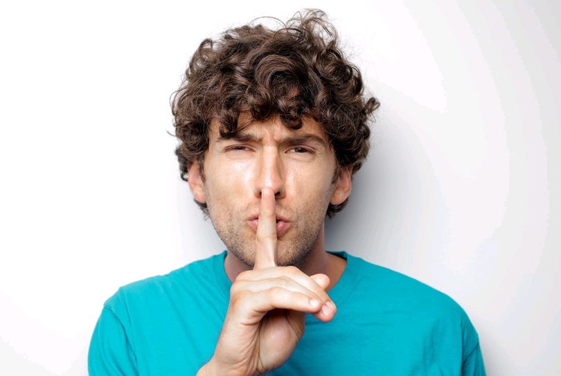 你知道怪奇比莉唱的＂duh＂是什麼意思嗎？快來認識這些英文口語回應！ - Cheers快樂工作人